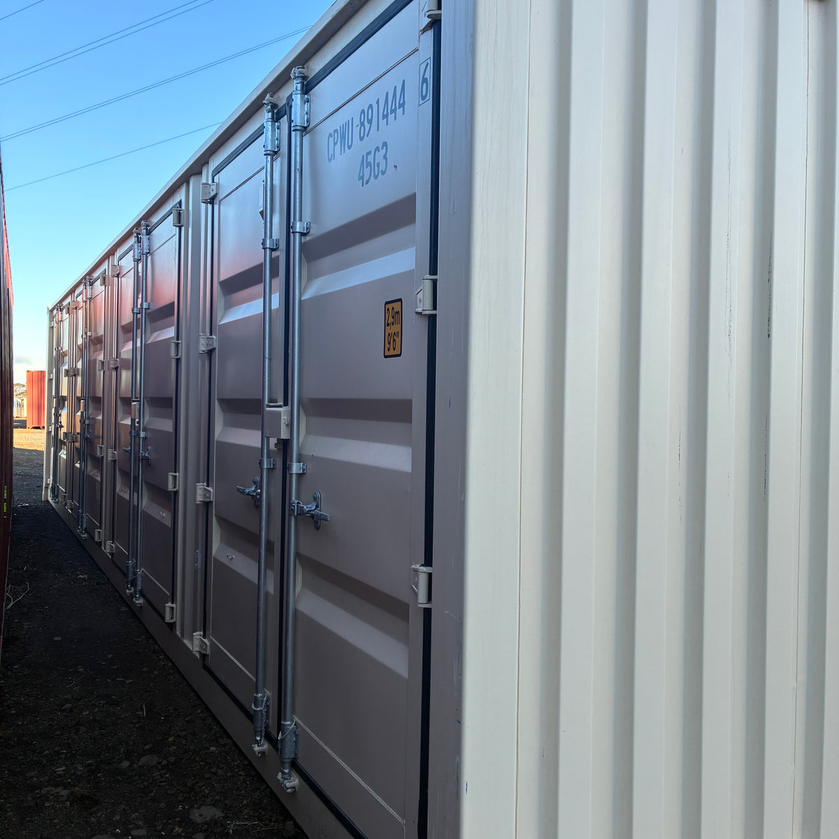 Special: 40ft Quad Side Door Container – Tasbulk